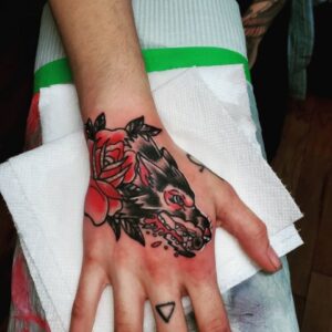 20+ Beautiful Wolf Tattoo Designs You'll Love - tattoogenda.com